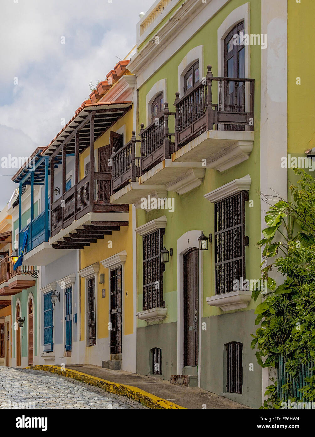 Old san juan buildings puerto rico hi-res stock photography and images ...