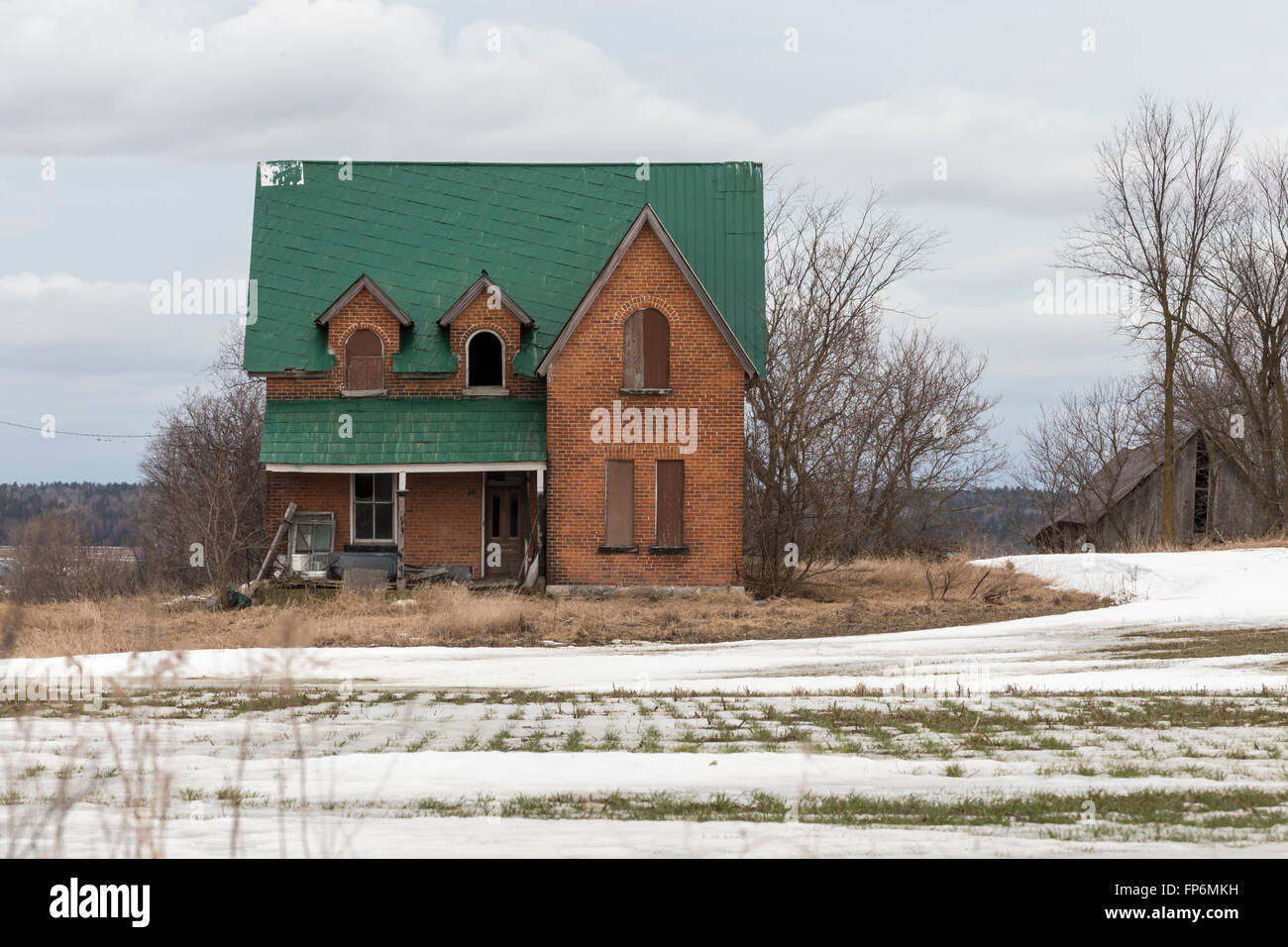 Decrepit building hi-res stock photography and images - Alamy