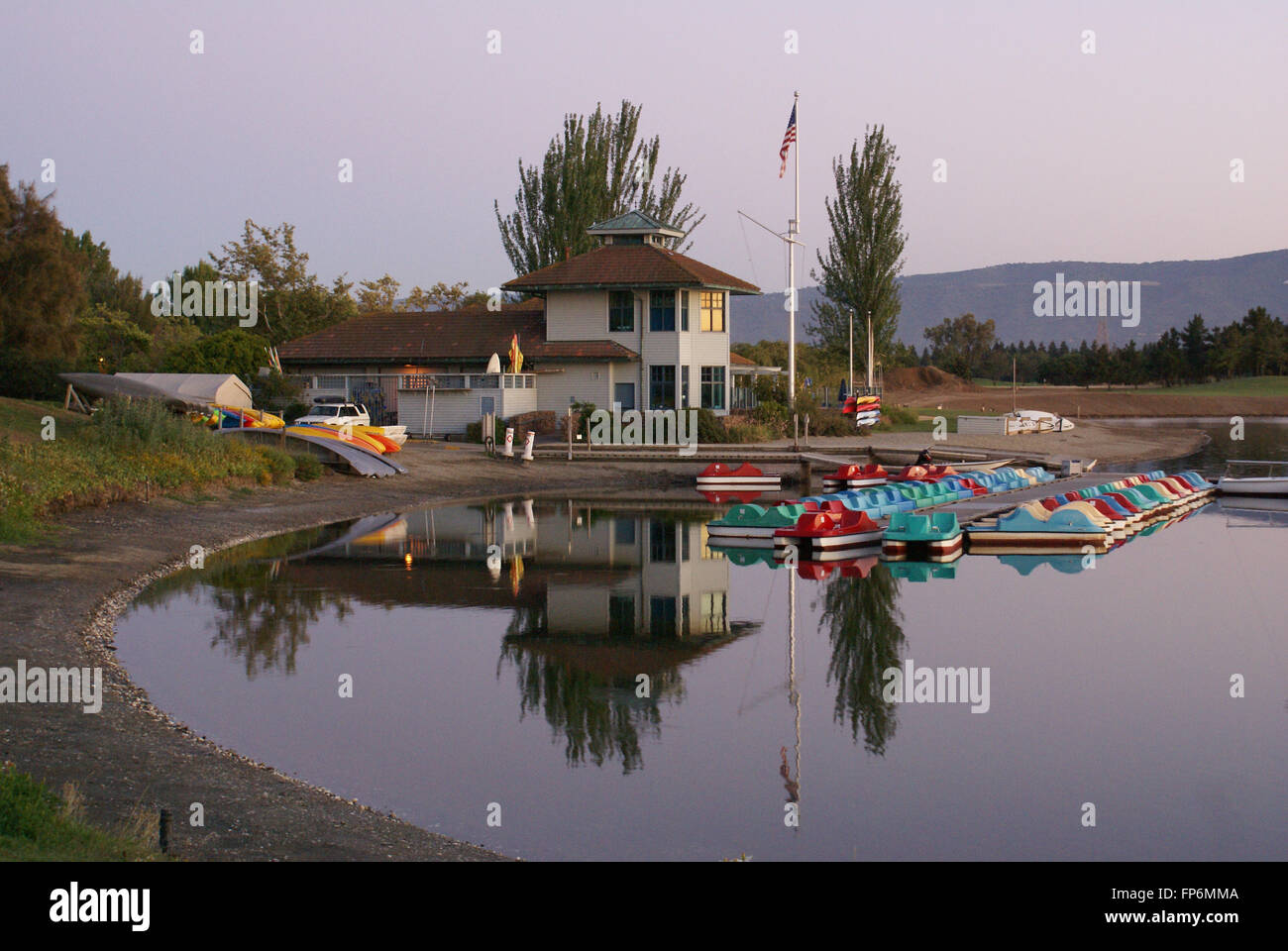 Shoreline Park Lake, Mountain View, California, USA, popular destination for residents and ...