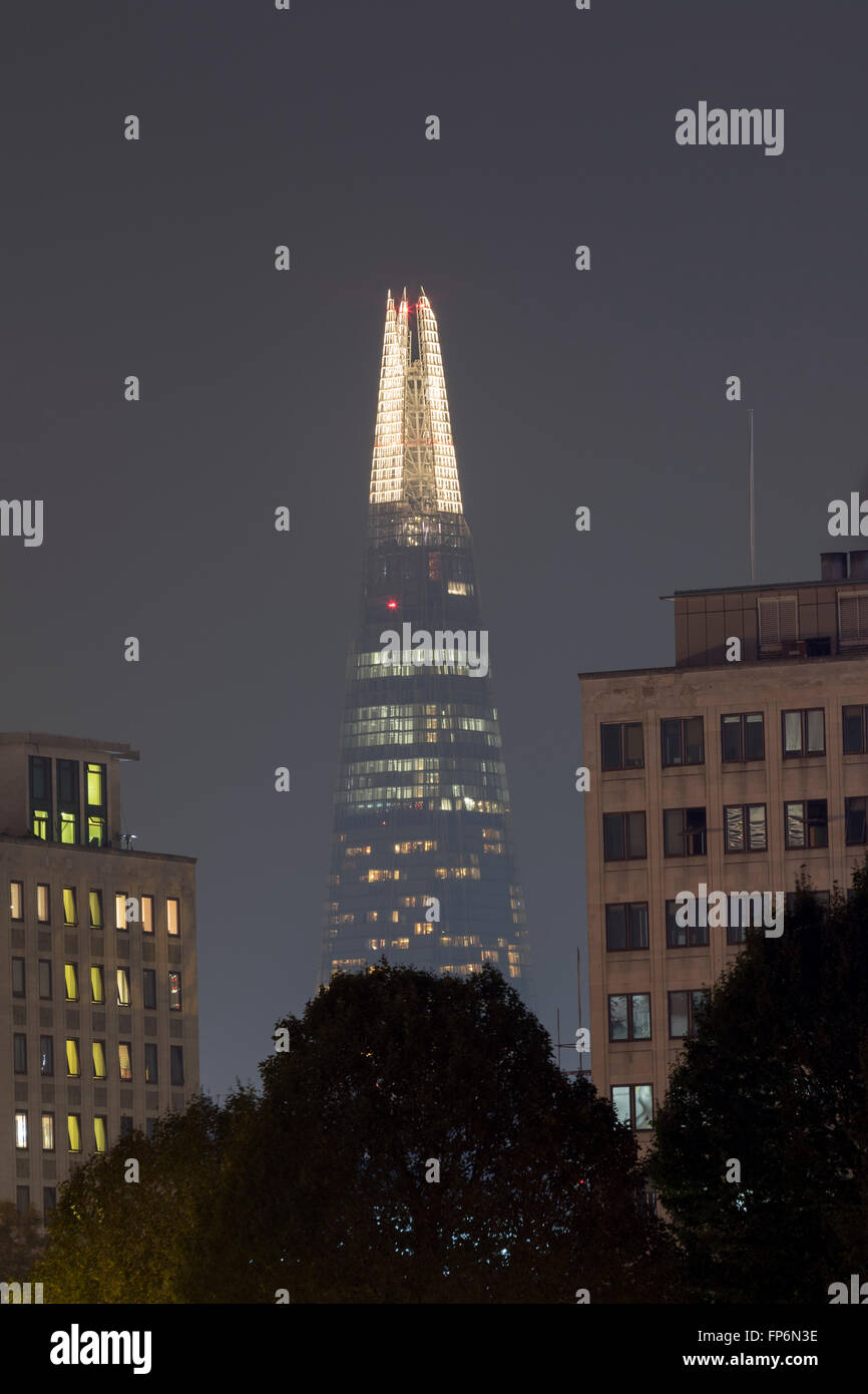 London tower bridge aerial dusk shard hi-res stock photography and ...