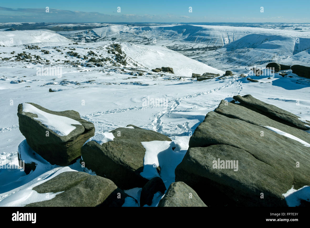Near the Wool Packs rocks on the Kinder Scout plateau, above Edale ...