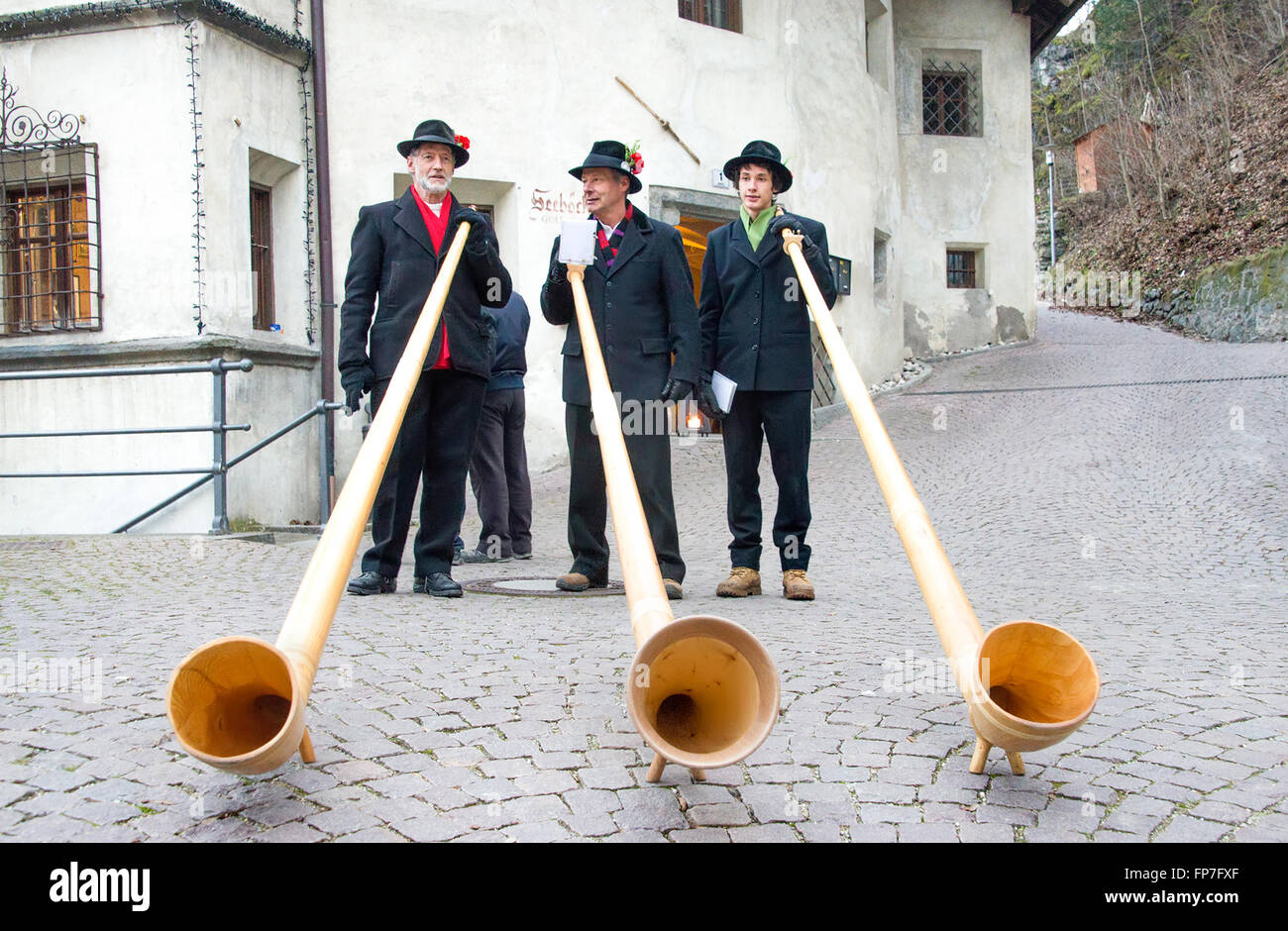 Alphorn hi-res stock photography and images - Alamy