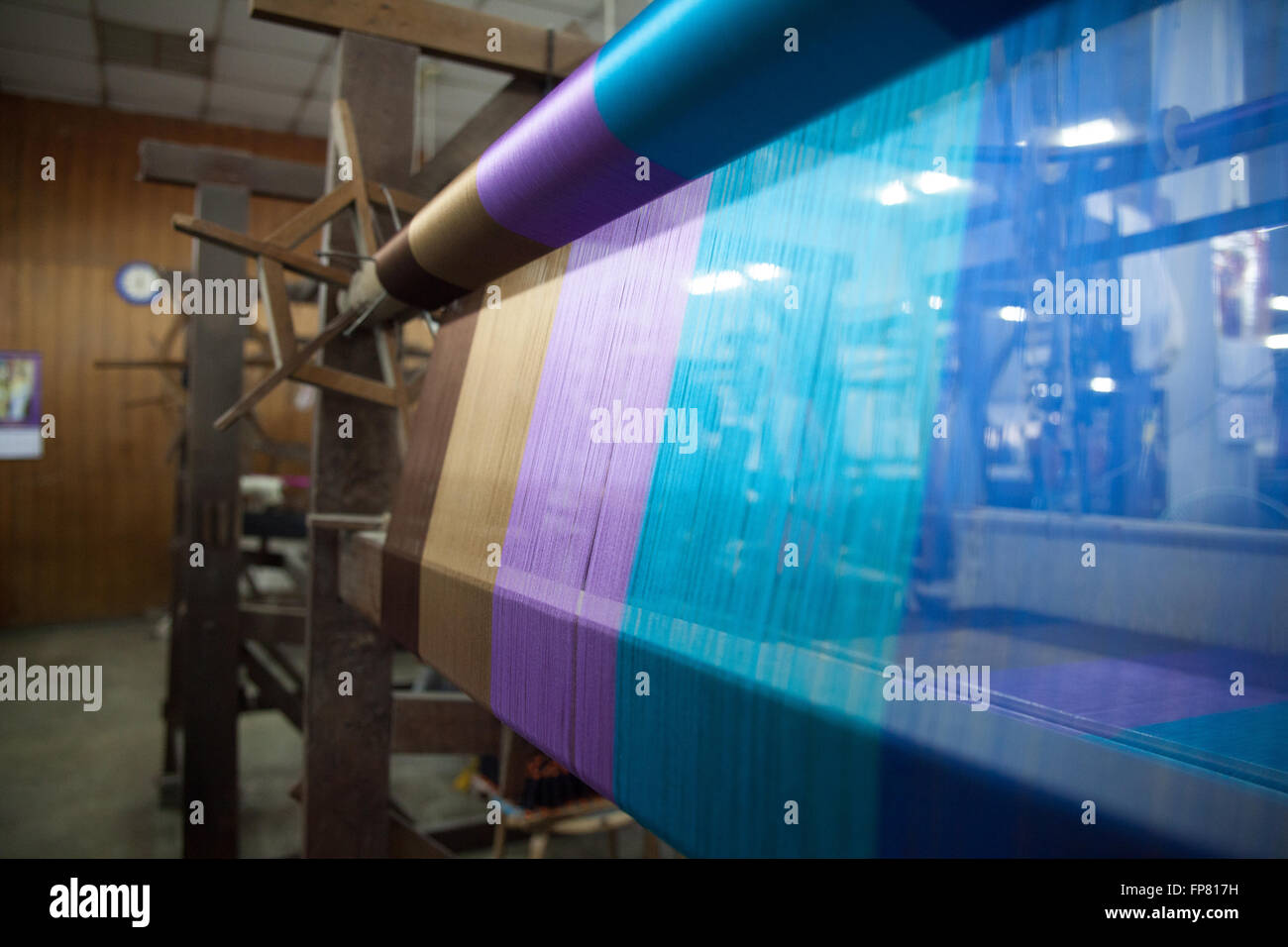 Handloom weaver hi-res stock photography and images - Alamy