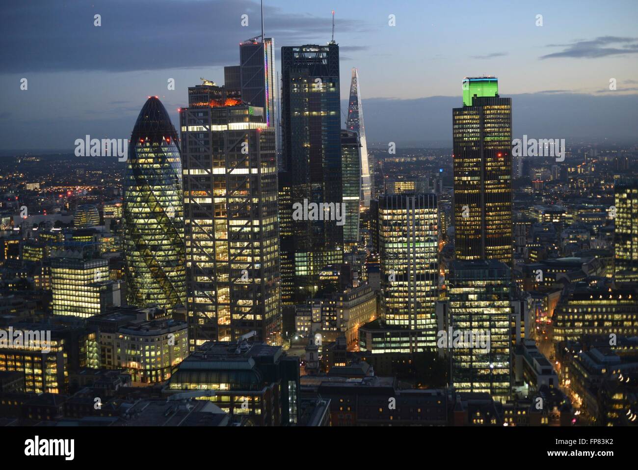 Londons vertical skyline hi-res stock photography and images - Alamy