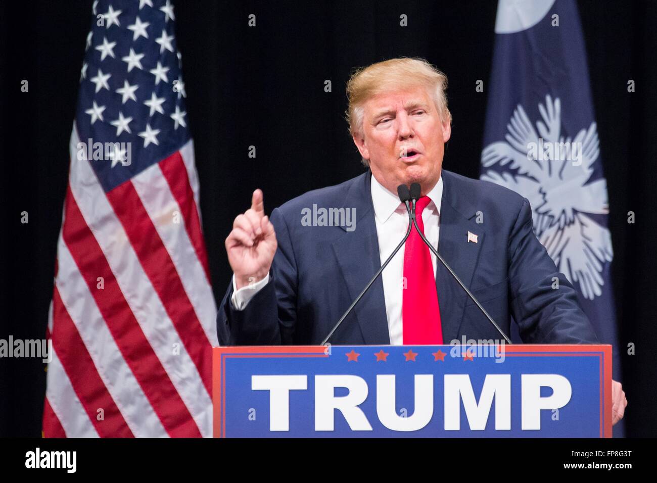 Donald trump pointing finger hi-res stock photography and images - Alamy
