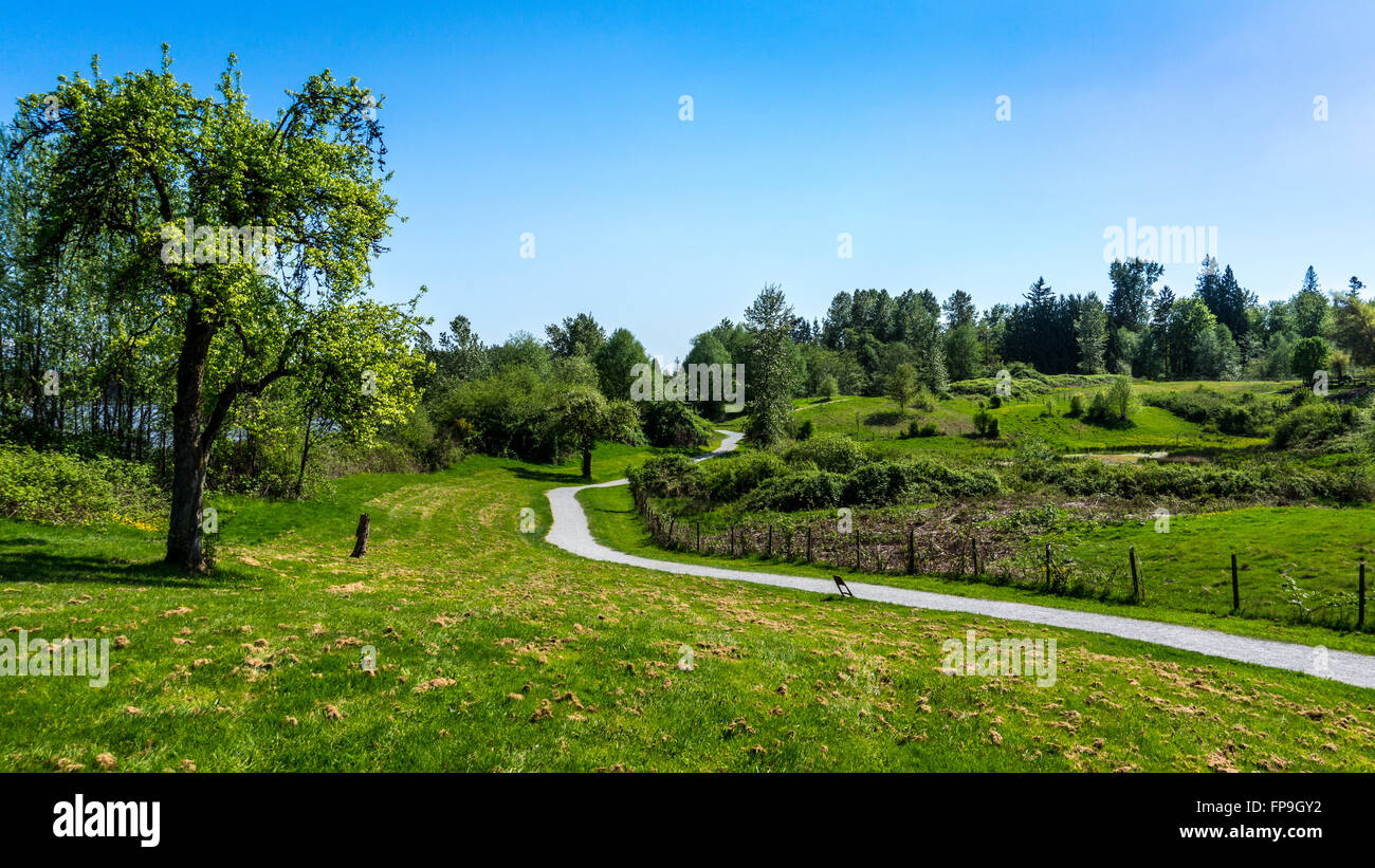 The Fort to Fort Trail at Derby Reach. A popular walk and bike route ...