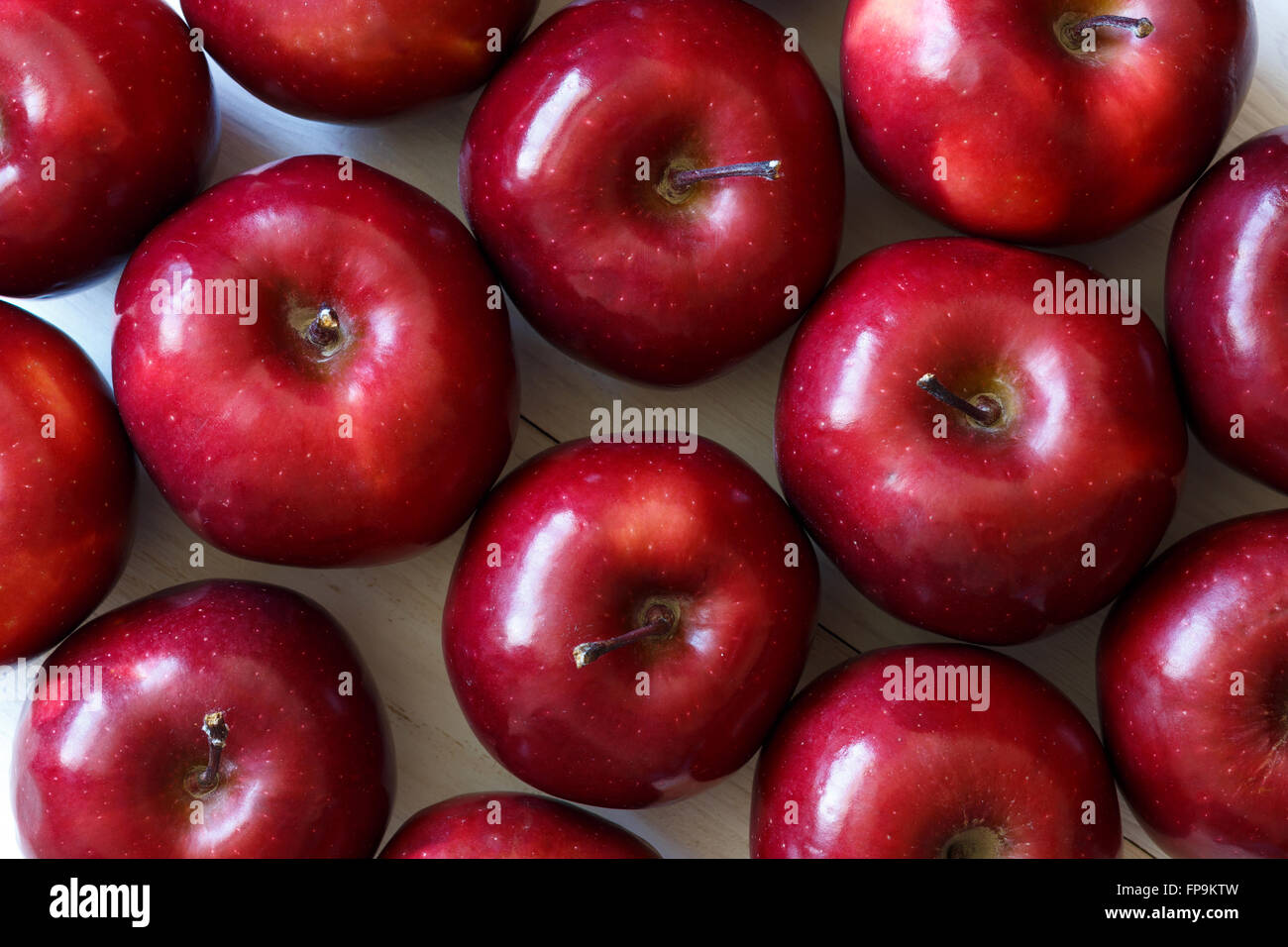Background of red delicious ripe apples Stock Photo - Alamy