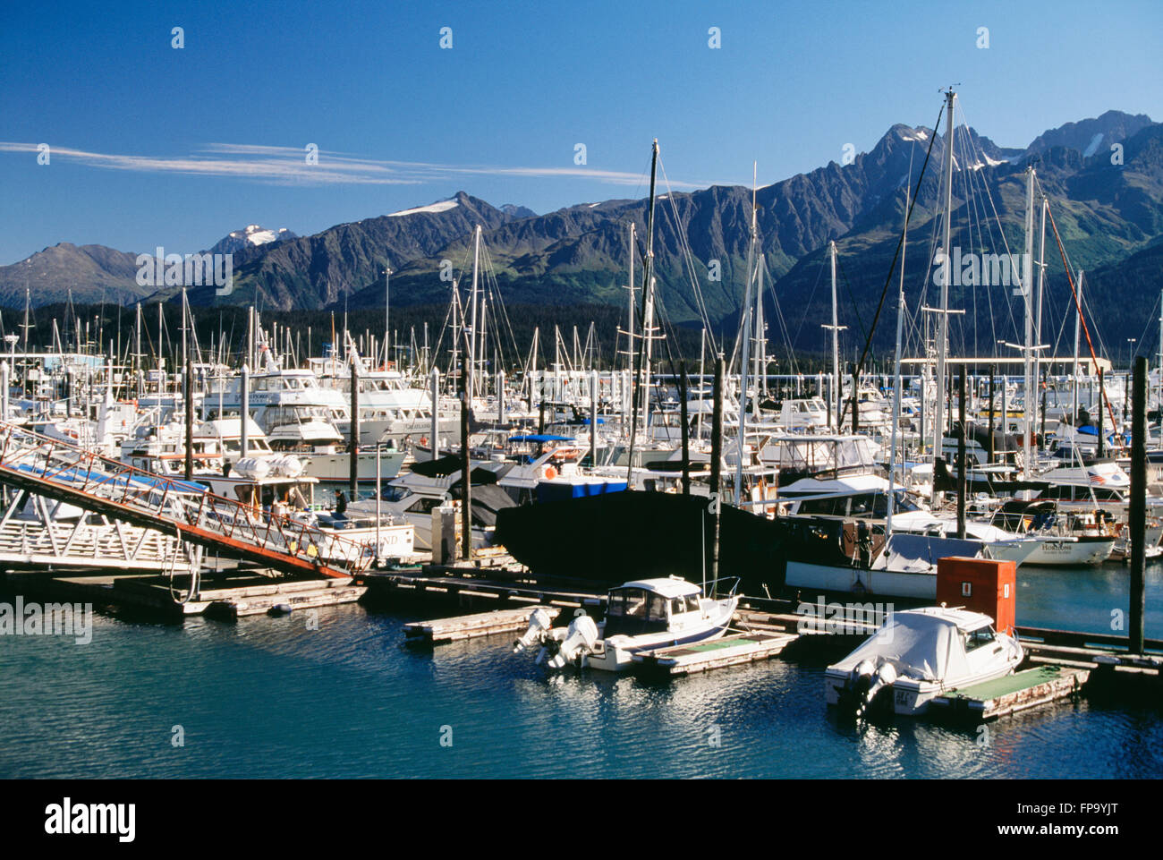 Stop small boats hi-res stock photography and images - Alamy