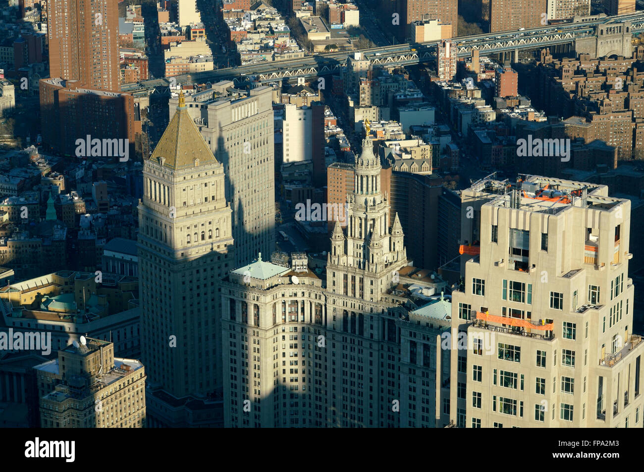 The view of Lower Manhattan with US Courthouse Building and Manhattan ...