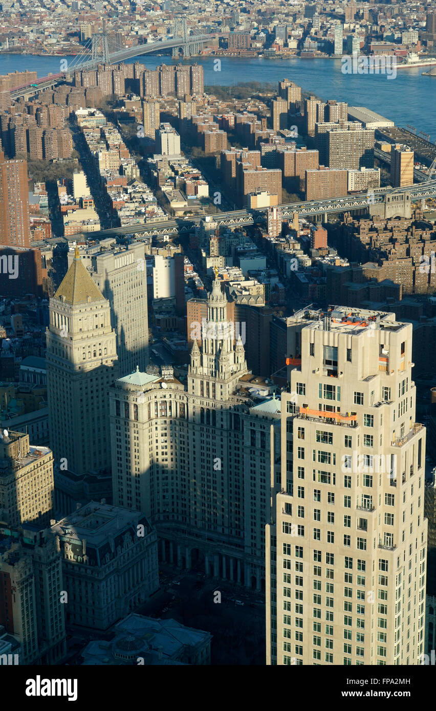 The view of Lower Manhattan with US Courthouse Building and Manhattan ...