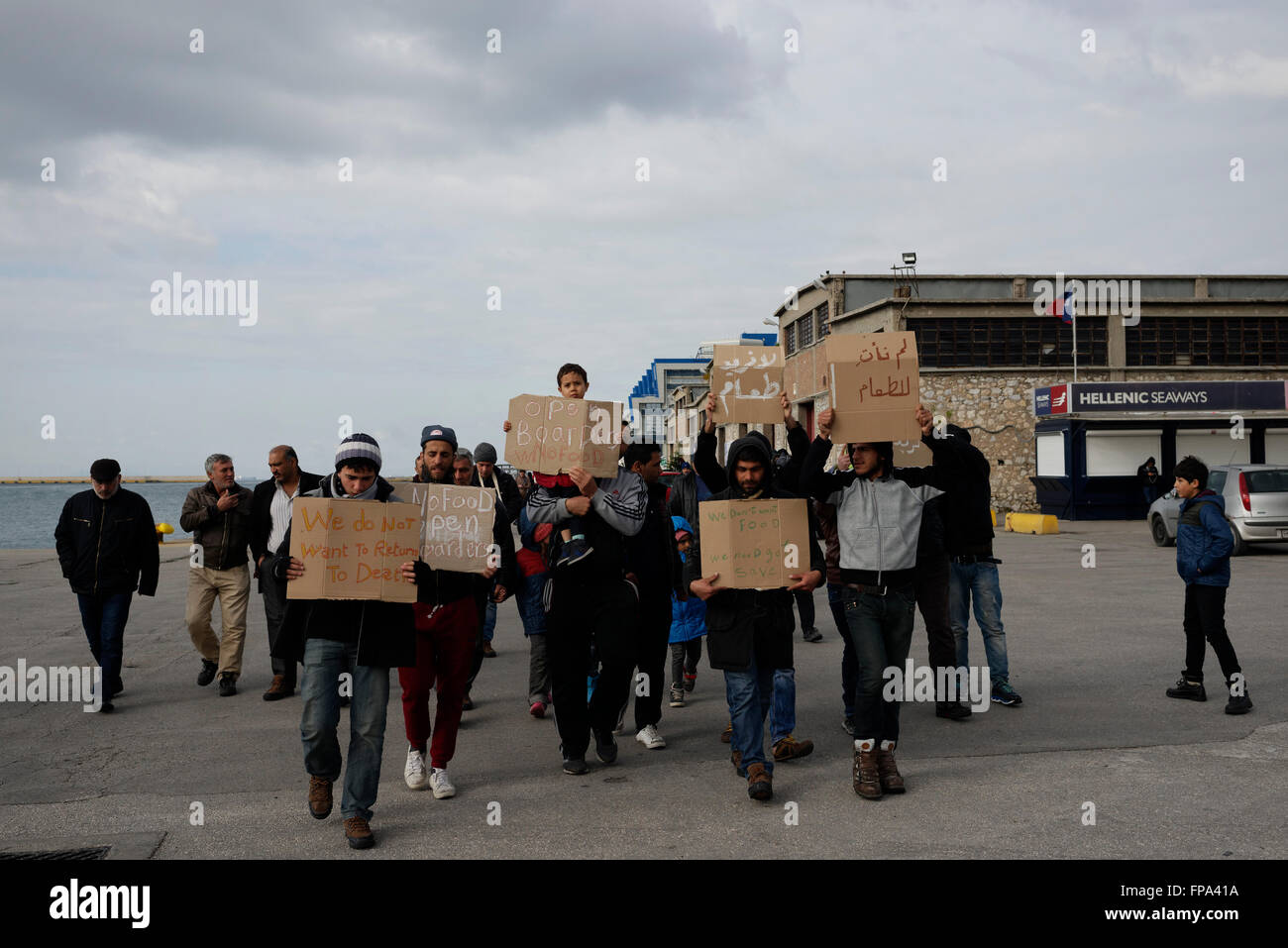 No refugees protests hi-res stock photography and images - Alamy