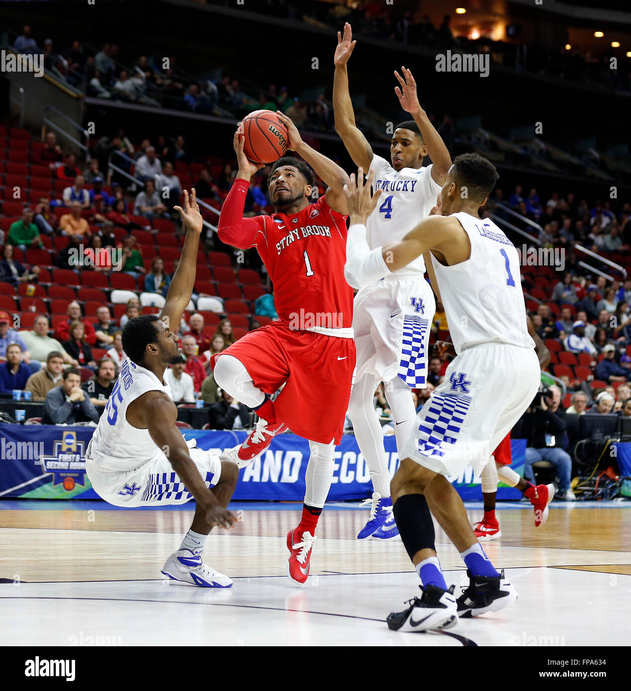 Des Moines, IA, USA. 17th Mar, 2016. Stony Brook Seawolves guard ...