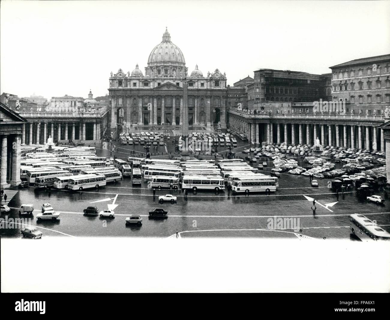 1962 - Tourist buses jam St Peter's as the beginning of yearly Easter ...