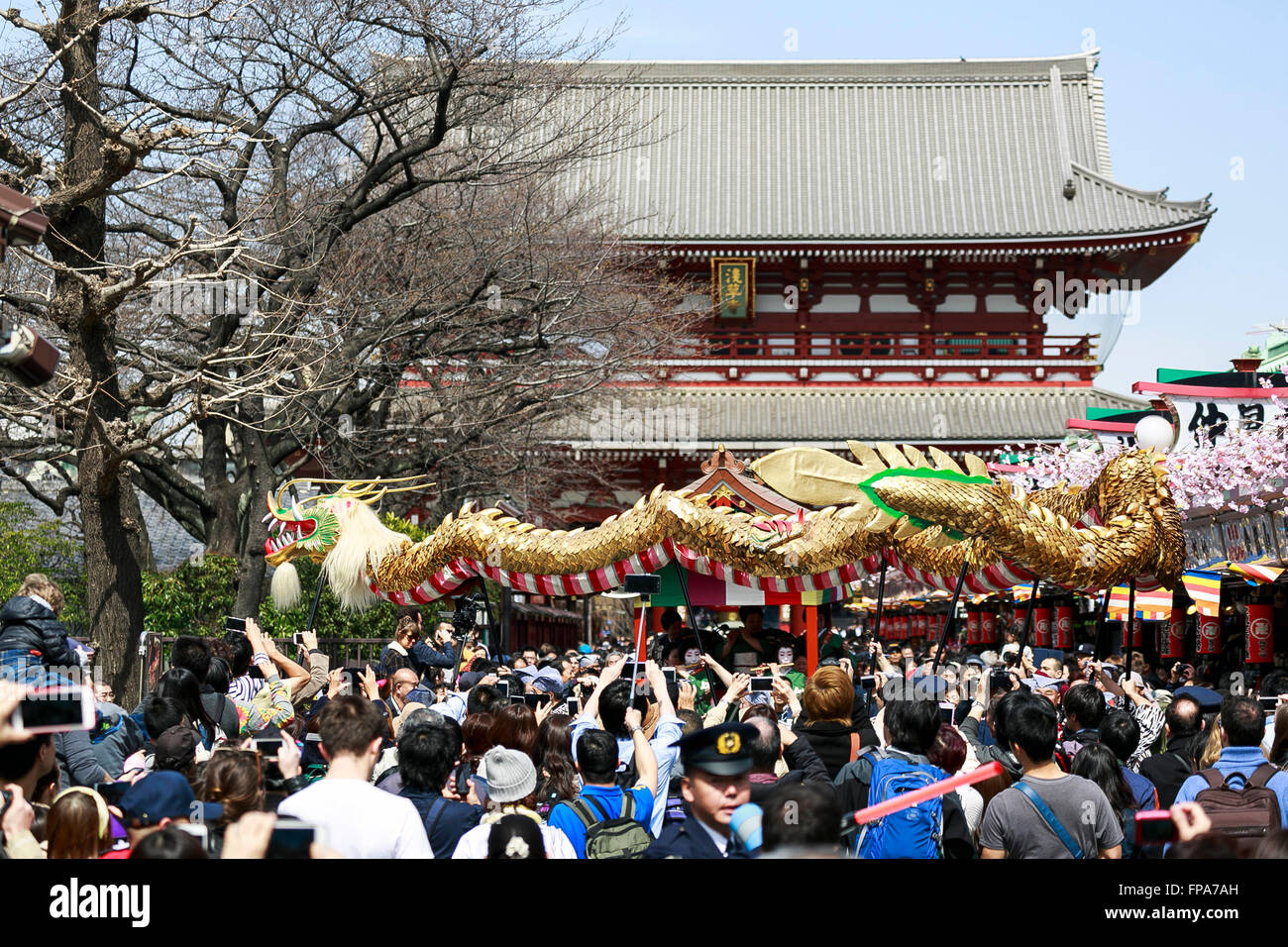 Tokyo, Japan. 18th March, 2016. A Golden dragon dance or Kinryu-no-Mai ...