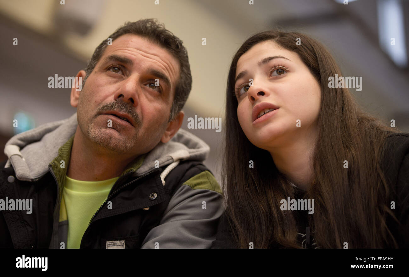 Berlin, Germany. 18th Mar, 2016. Syrian swimmer Ysra Mardini of Spandau 04 and her father Ezzat ...