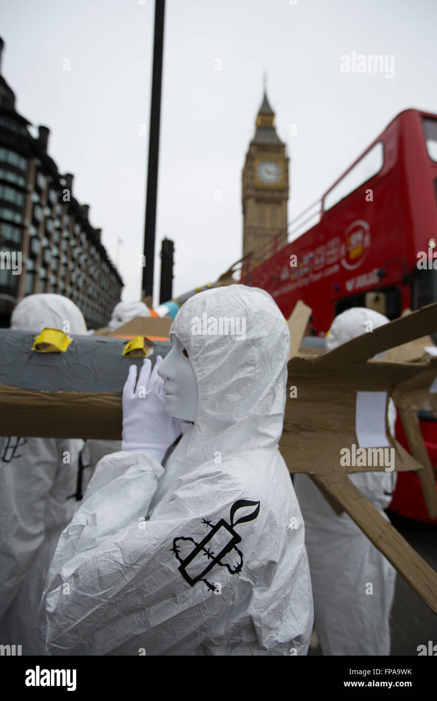 Manufactured dummy hi-res stock photography and images - Alamy