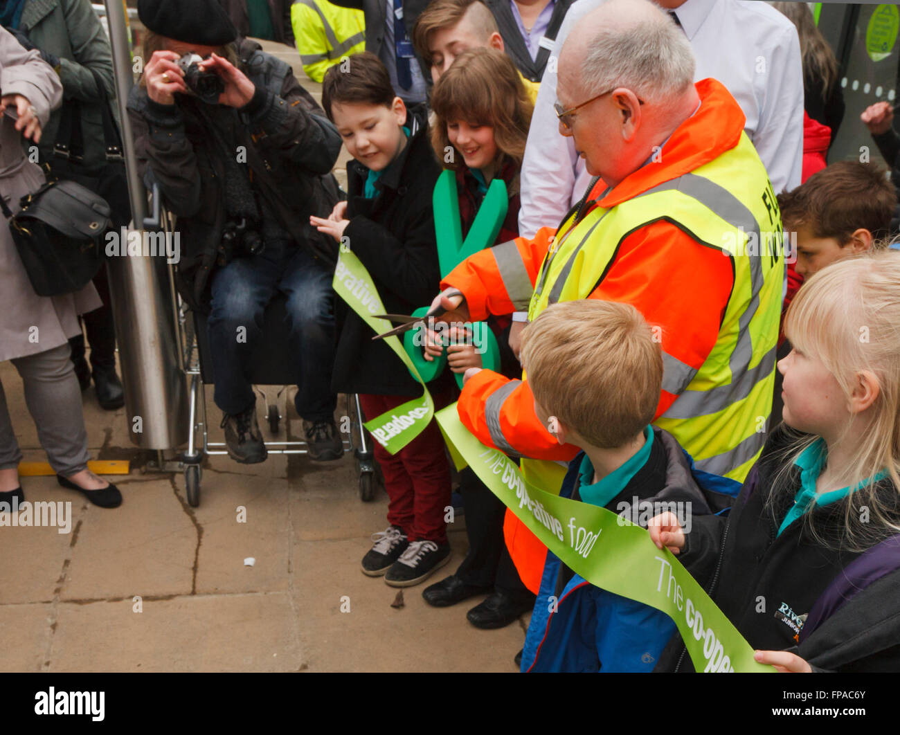 Warden cuts hi-res stock photography and images - Alamy