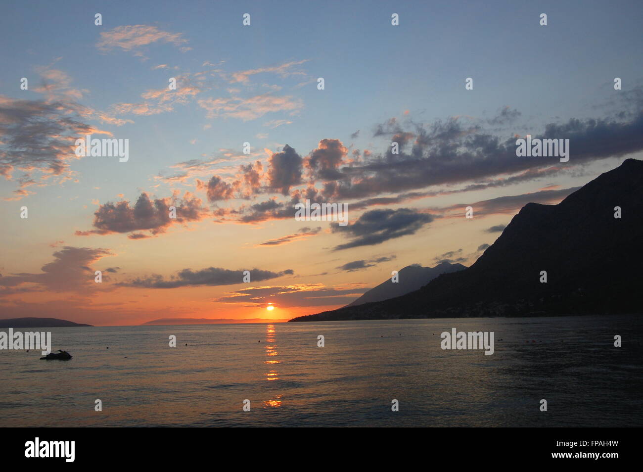 Moody cloud sunset hi-res stock photography and images - Alamy