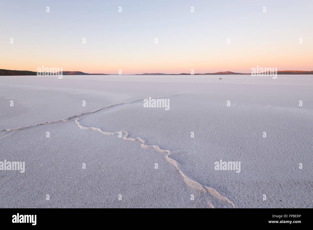 Dawn at Lake Gairdner, South Australia, SA, Australia Stock Photo - Alamy