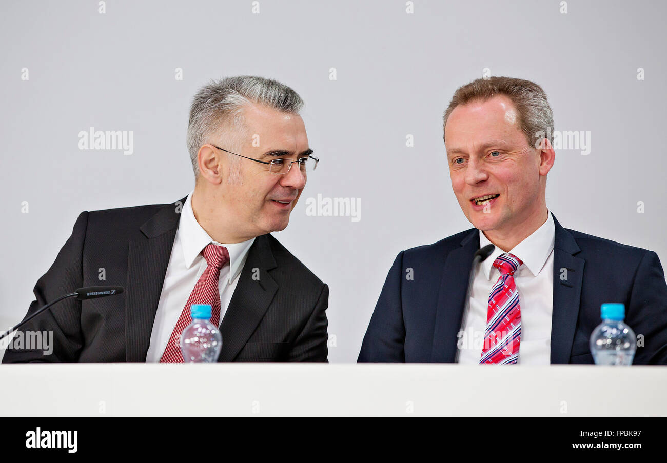 From left to right board members of Czech car maker Skoda Auto Michael ...