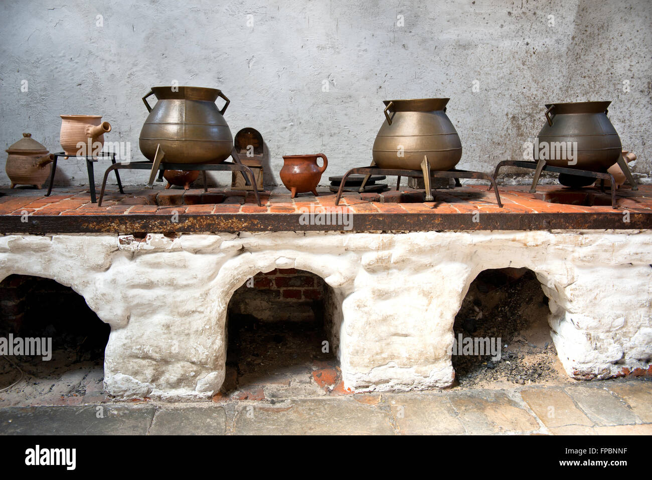 Old Earthenware Stock Photos & Old Earthenware Stock Images - Alamy
