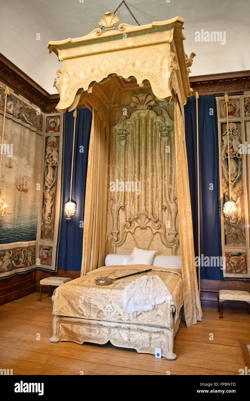 Baroque Bed High Resolution Stock Photography and Images - Alamy