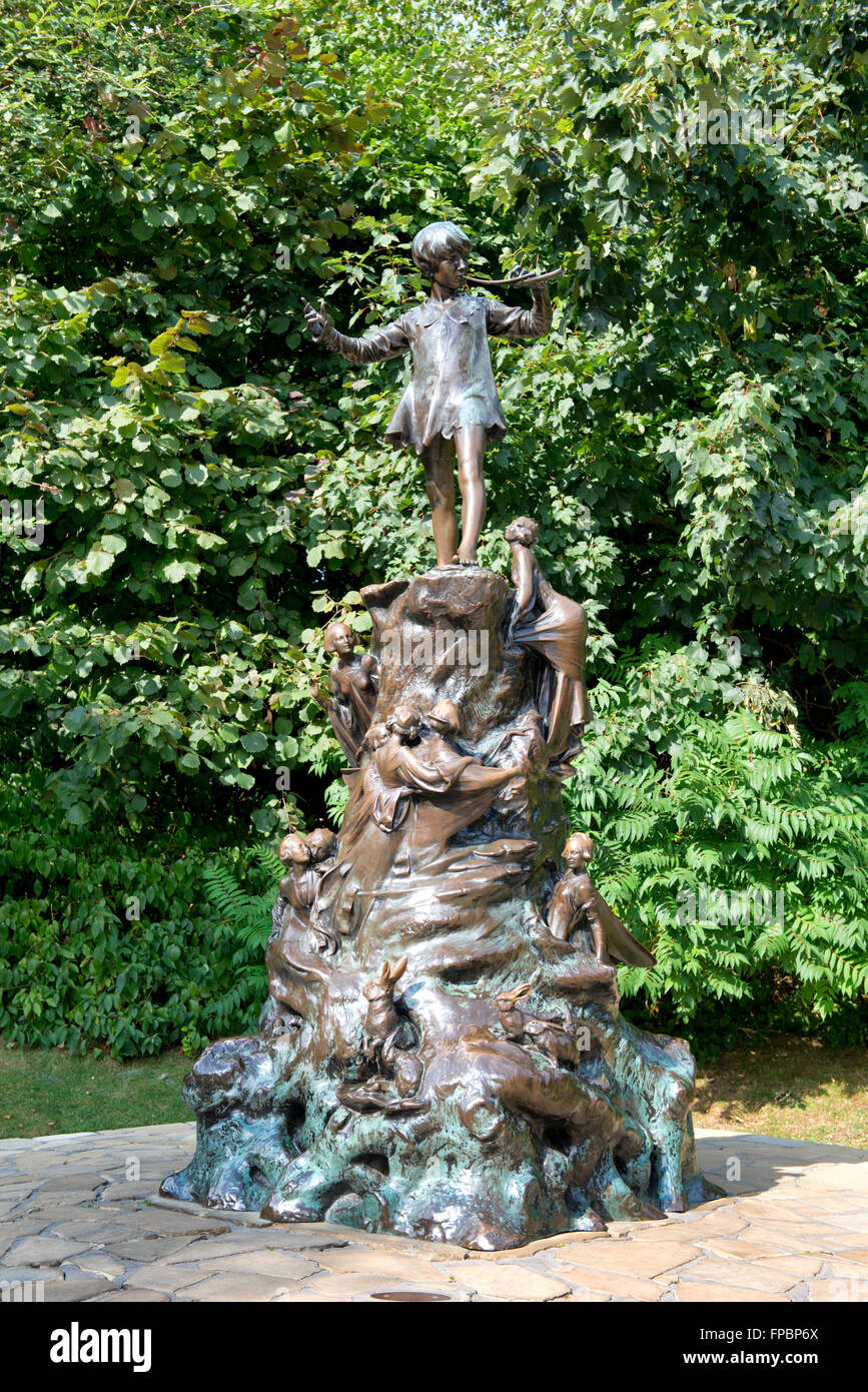 Peter Pan Statue Hyde Park High Resolution Stock Photography and Images ...