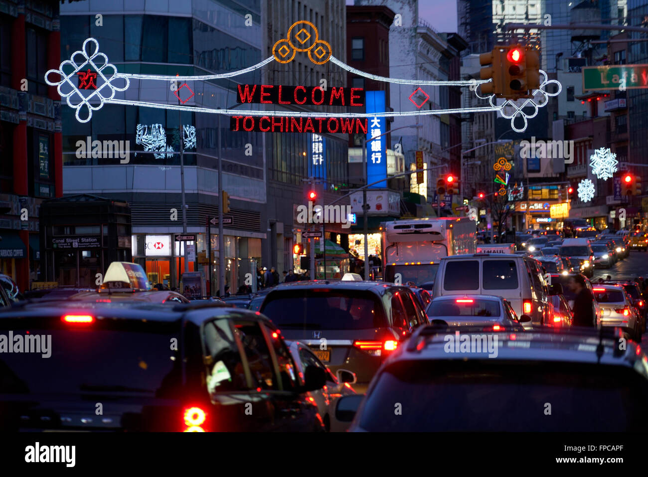 The night view of Canal Street in Chinatown with the sign of Welcome to ...