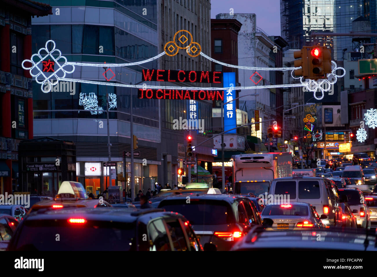 The Night View Of Canal Street In Chinatown With The Sign Of Welcome To Chinatown Manhattan
