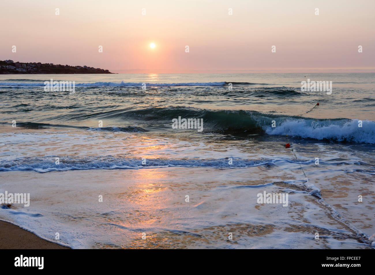 Beautiful sea beach sunrise view with sun reflection on water Stock ...