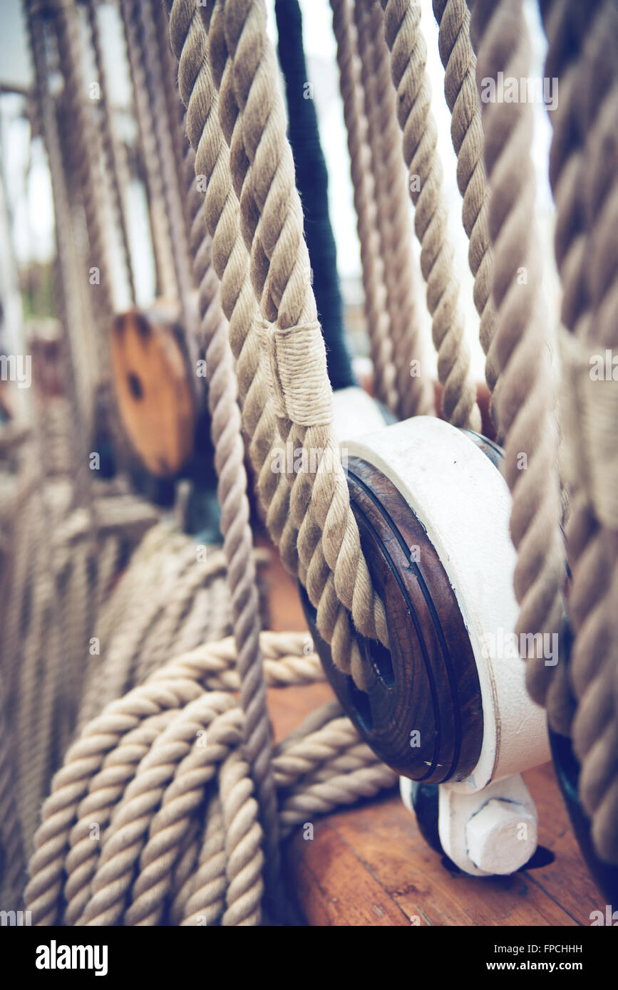 Ship Ropes High Resolution Stock Photography and Images - Alamy