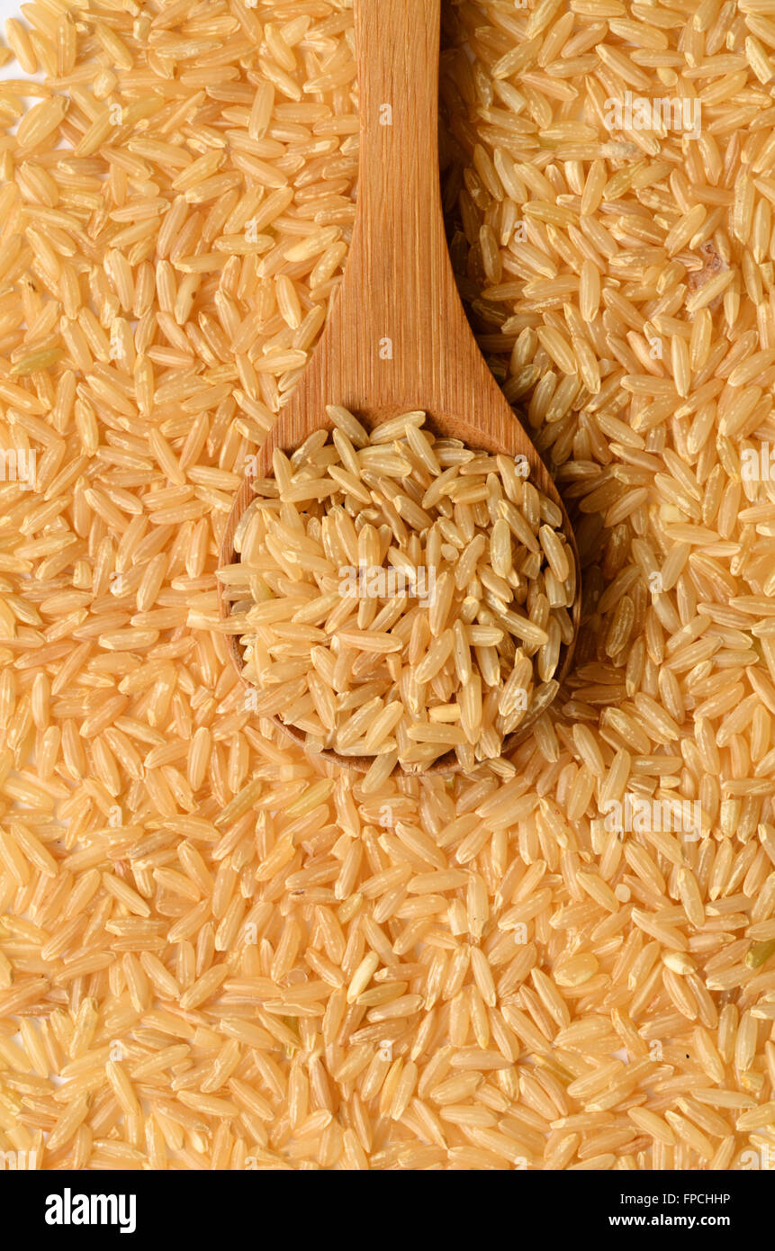 Healthy brown rice uncooked, close up shot Stock Photo - Alamy