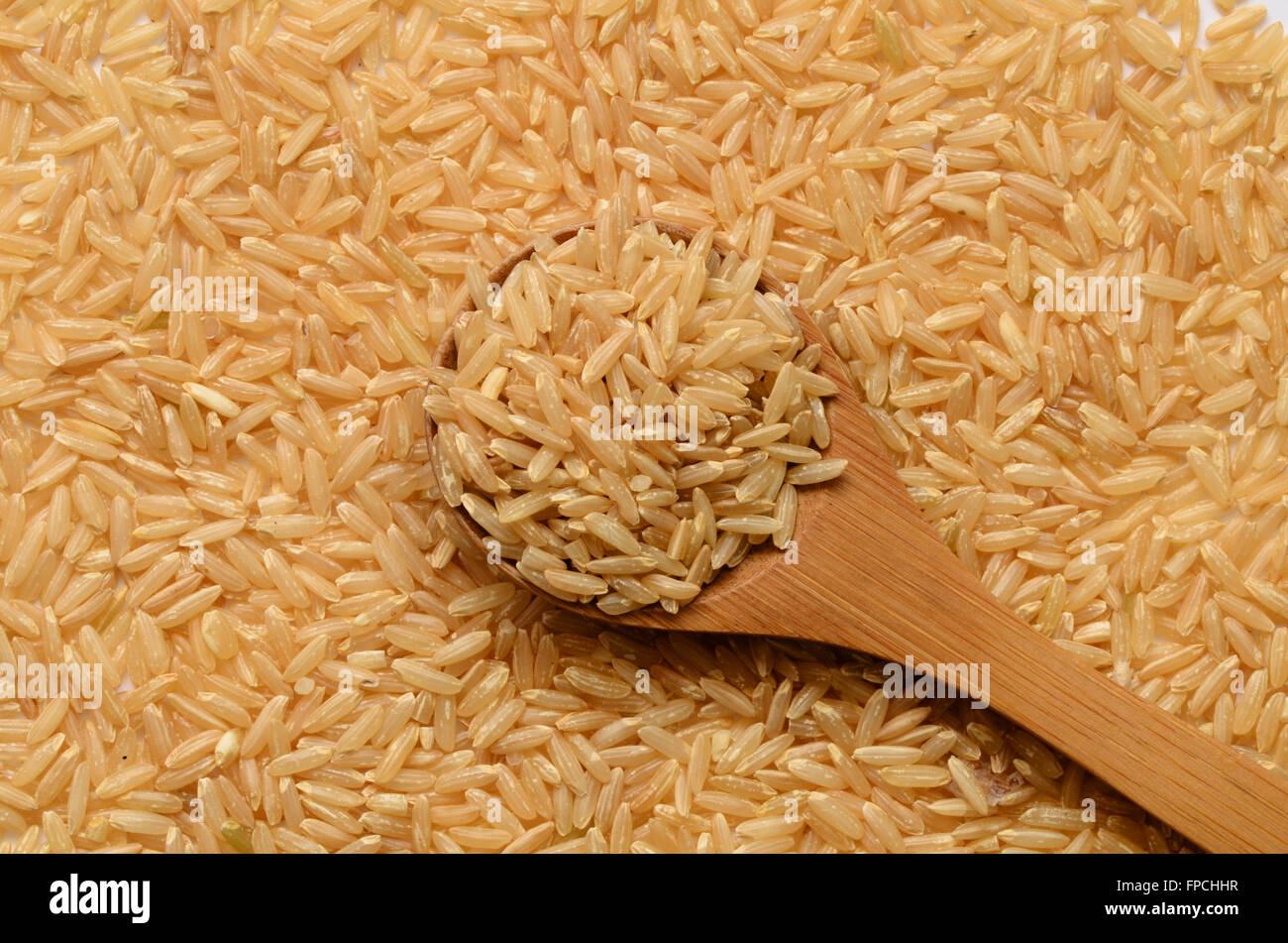 Closeup of grains of brown rice hi-res stock photography and images - Alamy