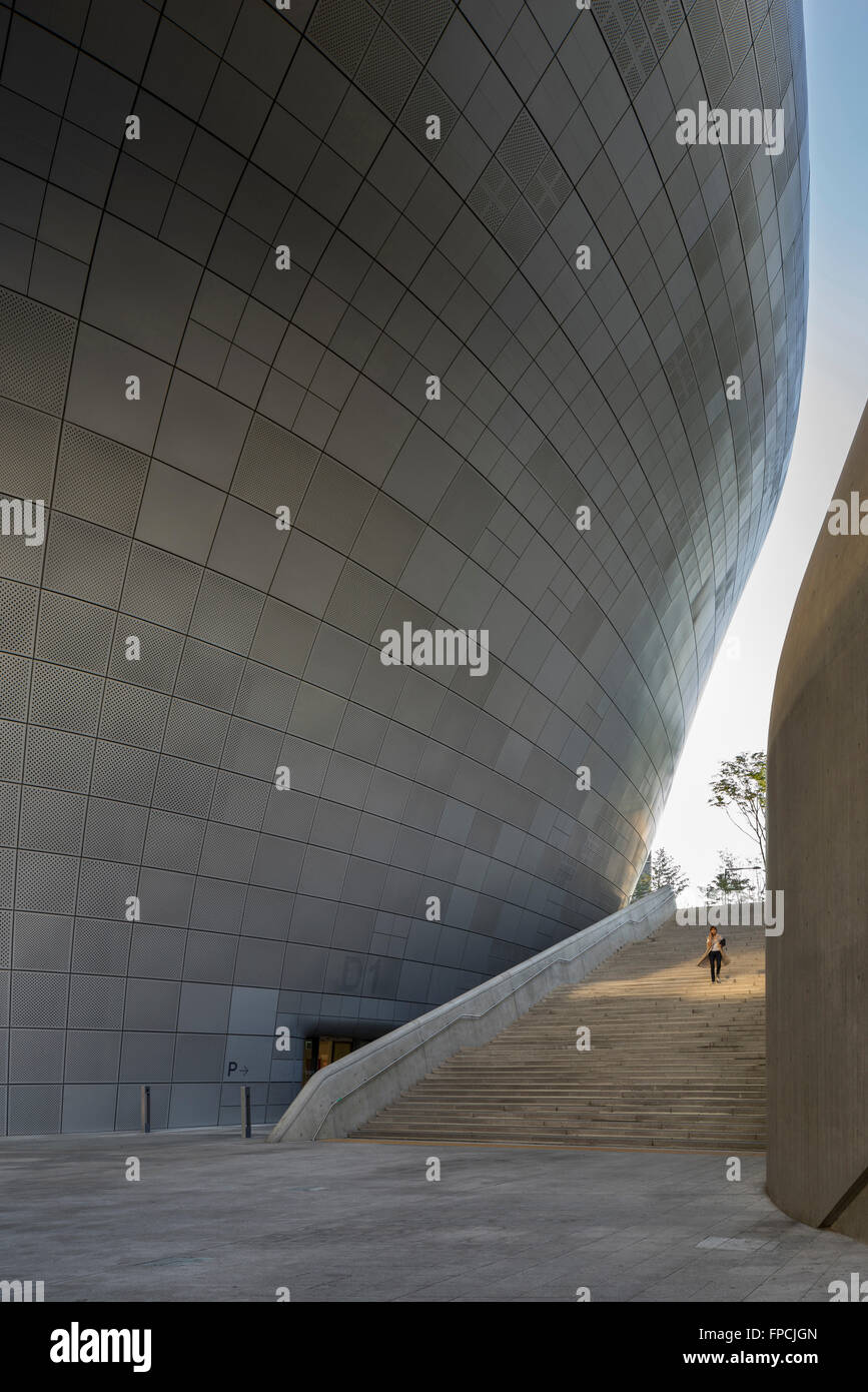 Part of the Dongdaemun Design Plaza building viewed from the side and ...