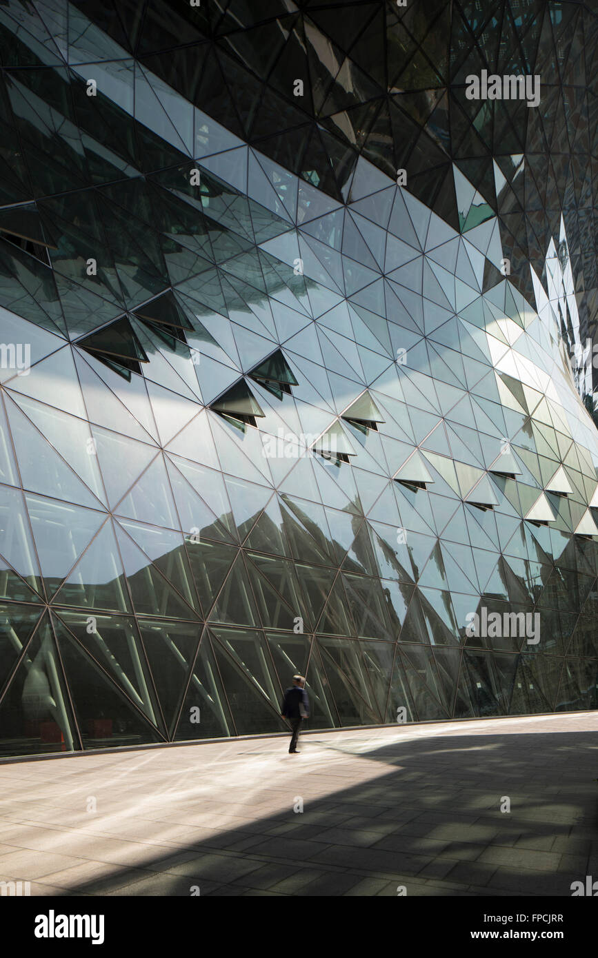 Triangular structures hi-res stock photography and images - Alamy