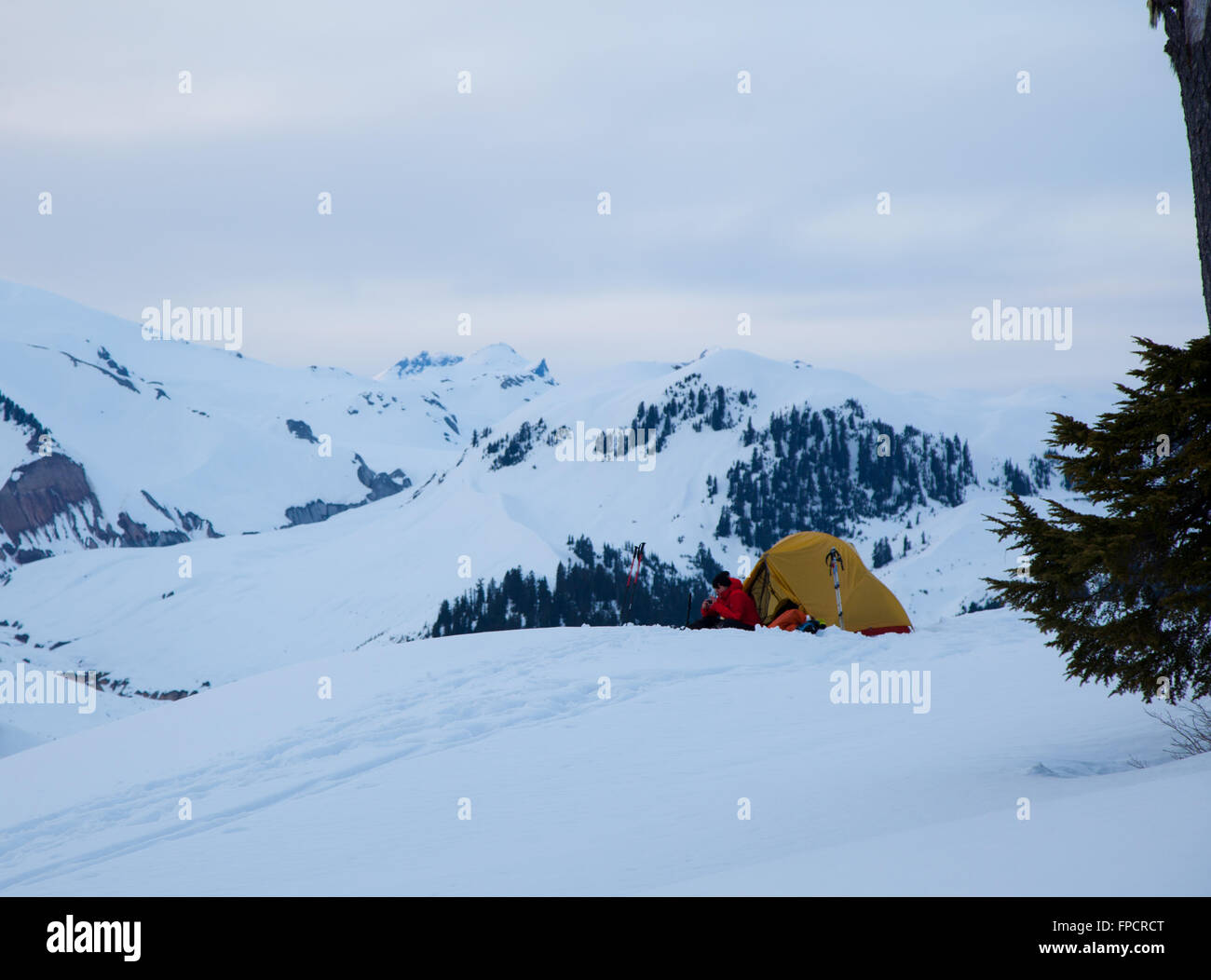 Winter Camping at Elfin Lakes, Garibaldi Provincial Park, British ...