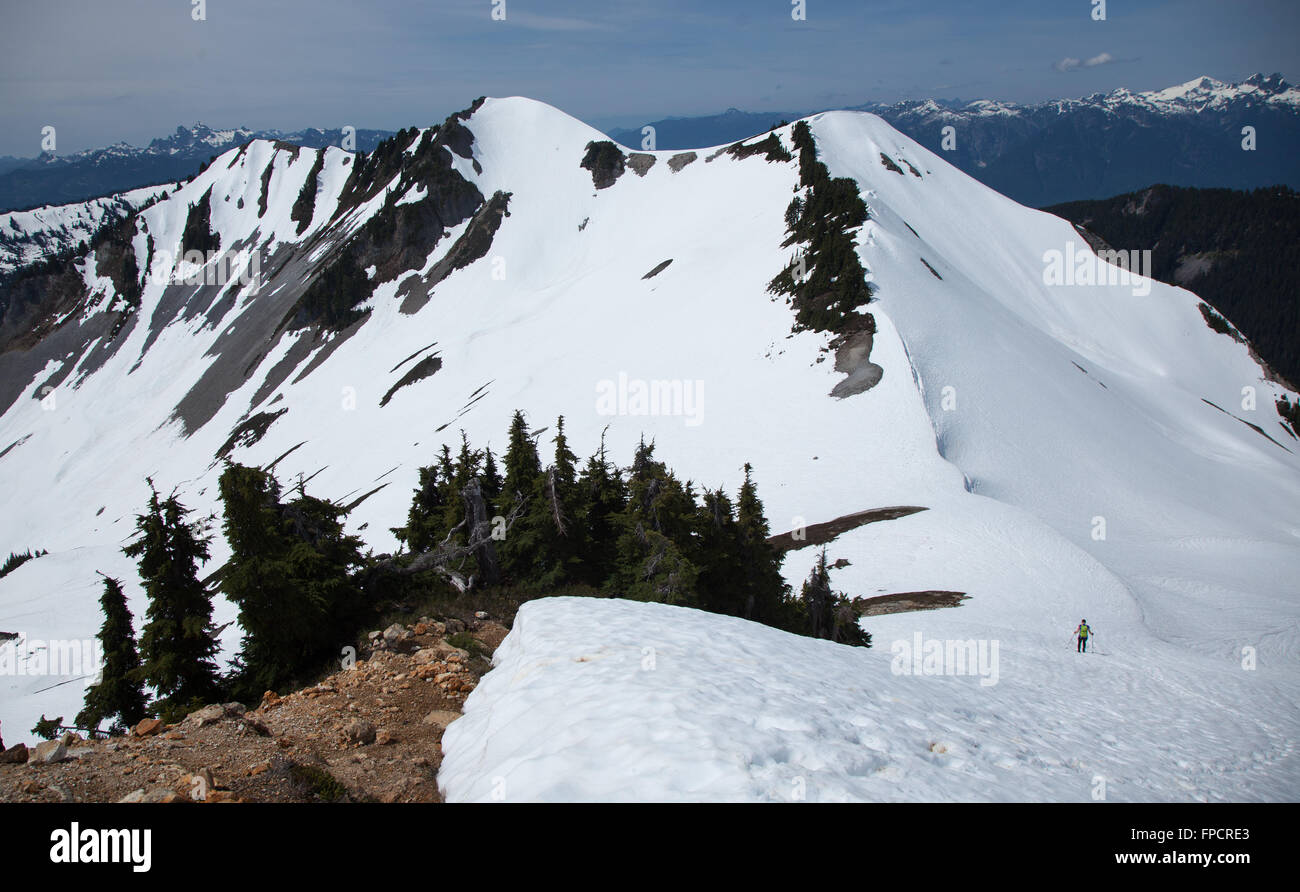Hiking at Elfin Lakes, Garibaldi Provincial Park, British Columbia ...