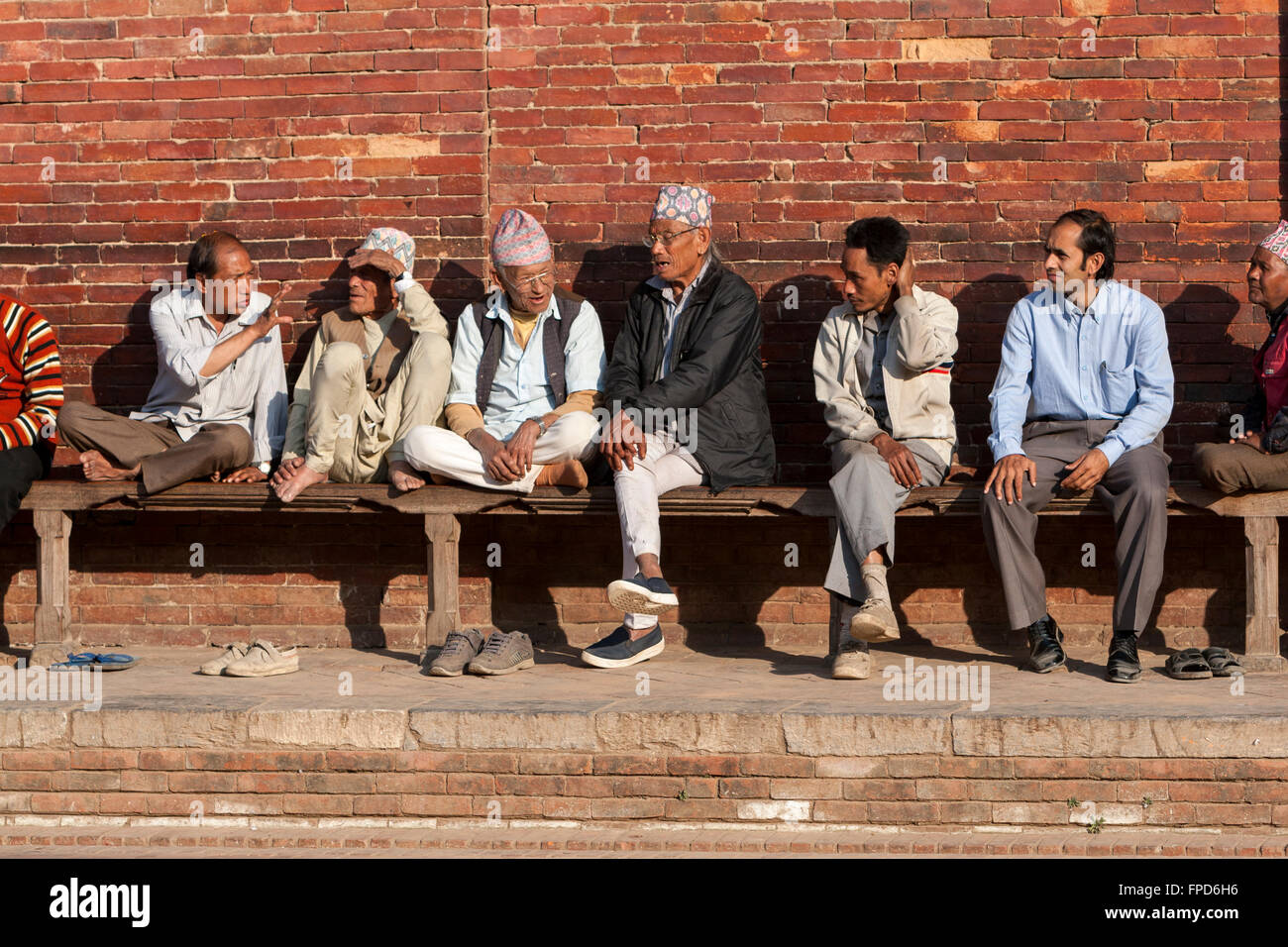 Nepali men resting hi-res stock photography and images - Alamy