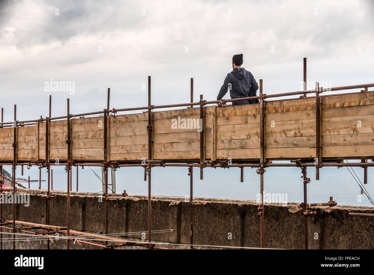 Rickety old scaffolding hi-res stock photography and images - Alamy