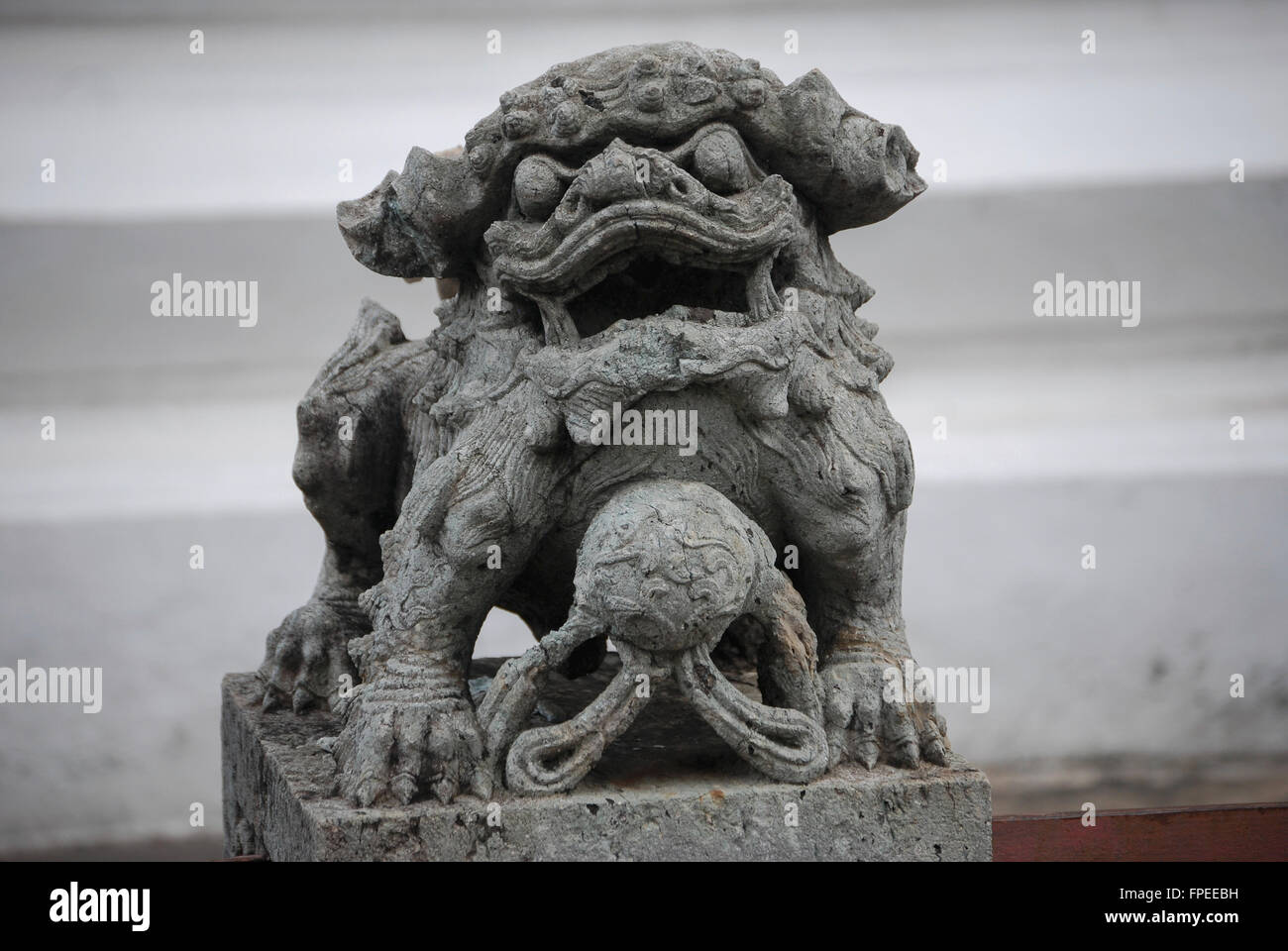 Mythical beast statue hi-res stock photography and images - Alamy