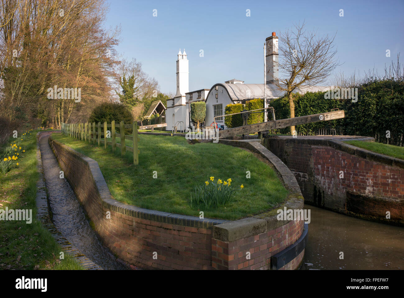 Top Lock Cottage High Resolution Stock Photography and Images - Alamy
