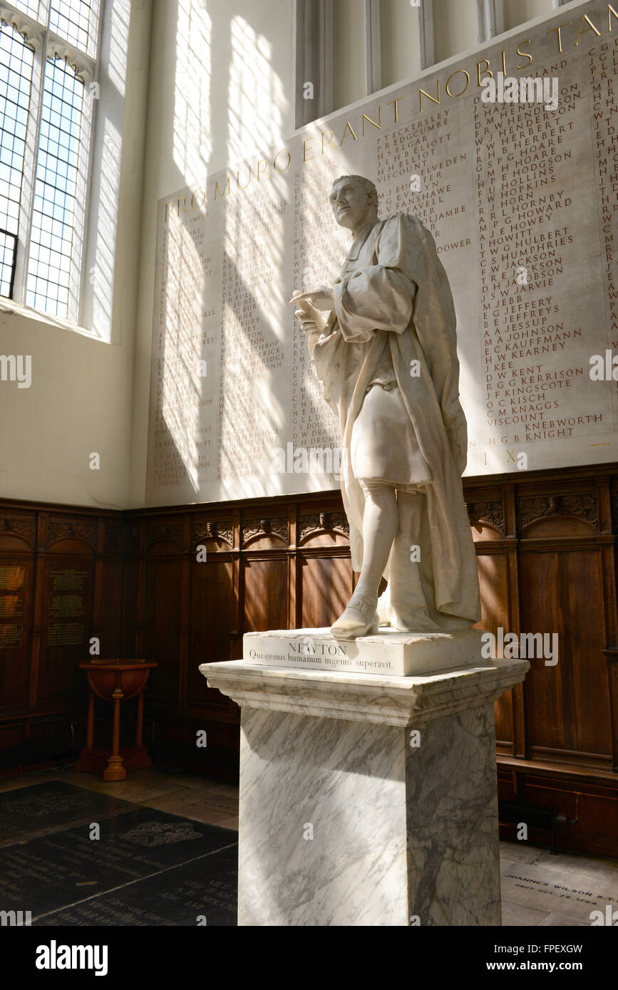 Isaac Newton Statue Cambridge High Resolution Stock Photography and ...