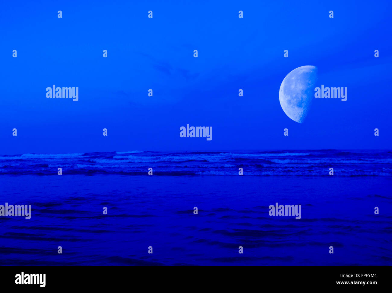 Blue moon beach hi-res stock photography and images - Alamy