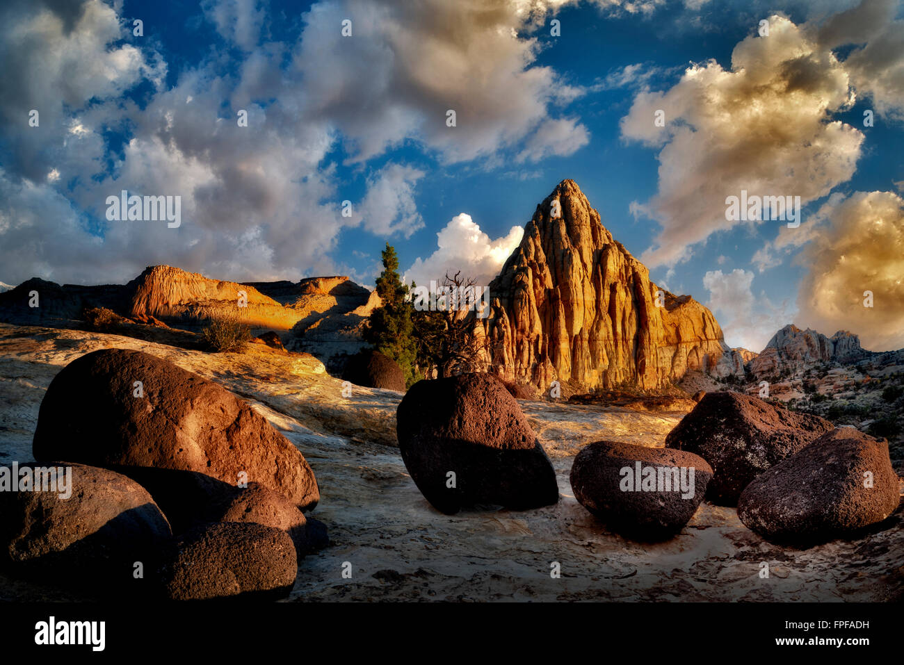 Pectol's Pyramid with glacial erratic boulders at sunset. Capitol Reef ...