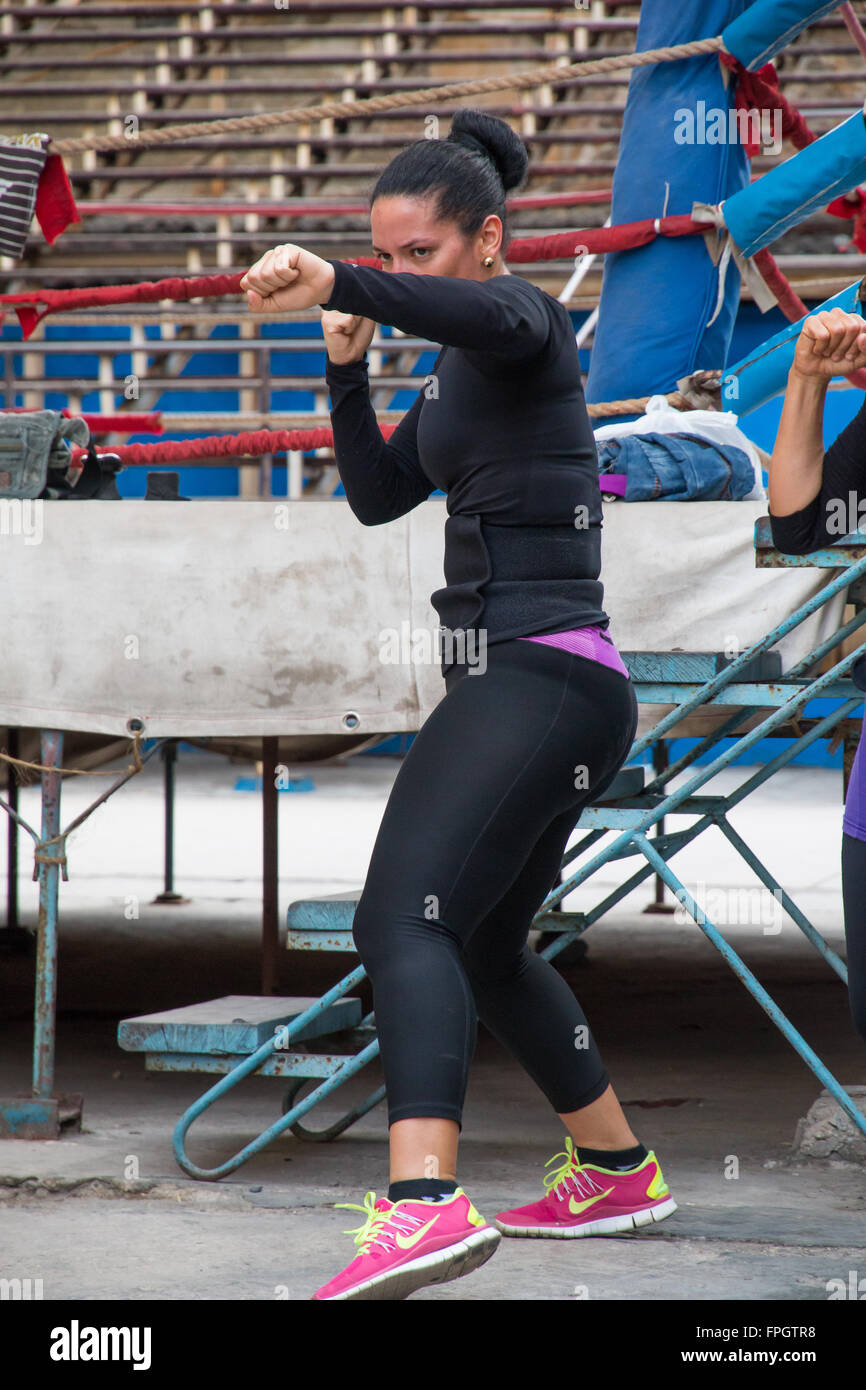 Cuba female boxing hi-res stock photography and images - Alamy