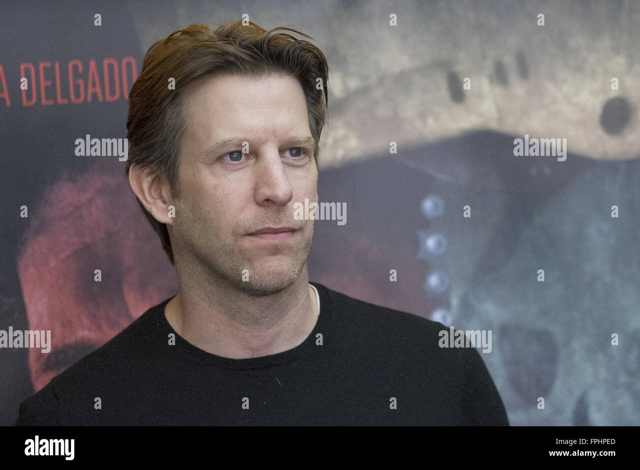 Actor Andrew Tarbet attends the 'El Mal Que Hacen Los Hombres ...