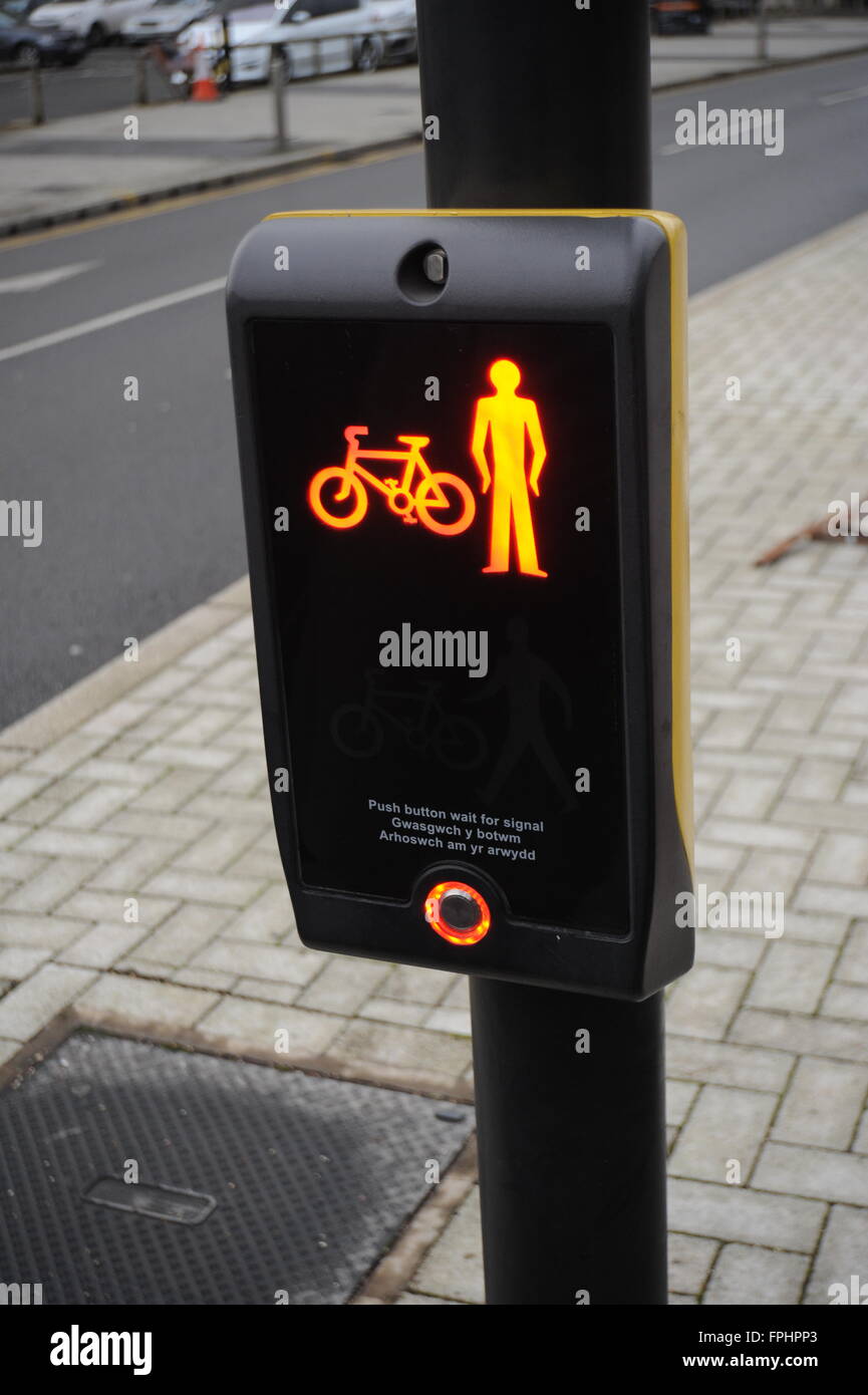 Red Man on Crossing Lights Stock Photo - Alamy