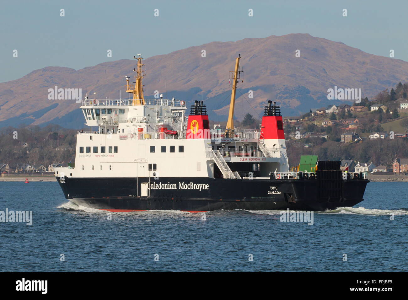 Caledonian macbrayne ferry gourock High Resolution Stock Photography ...