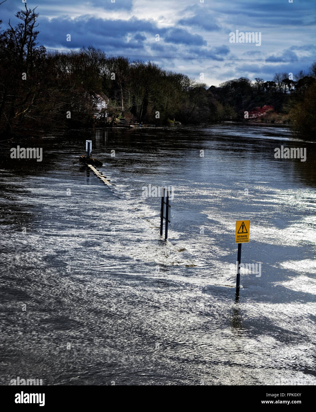 Weir on river stour stour hi-res stock photography and images - Alamy