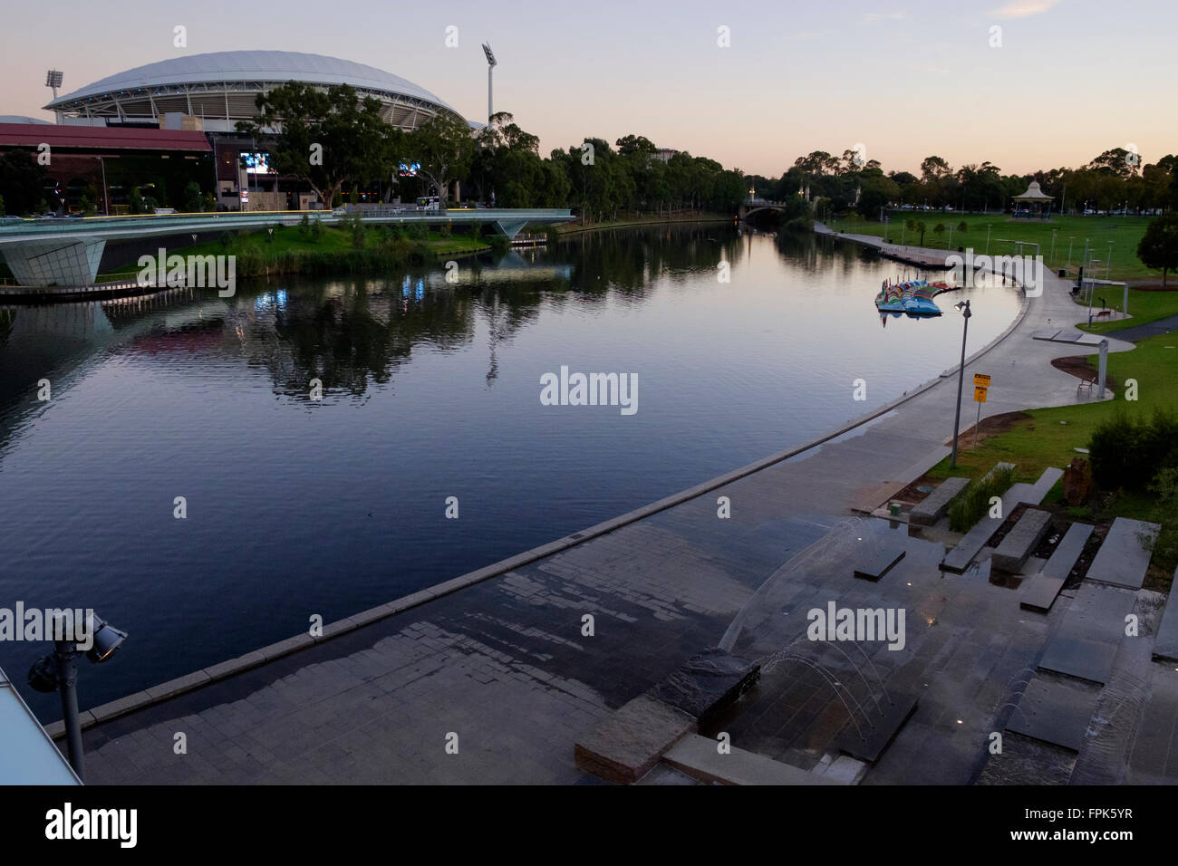 Early morning walk in Adelaide - Adelaide Oval Stock Photo - Alamy
